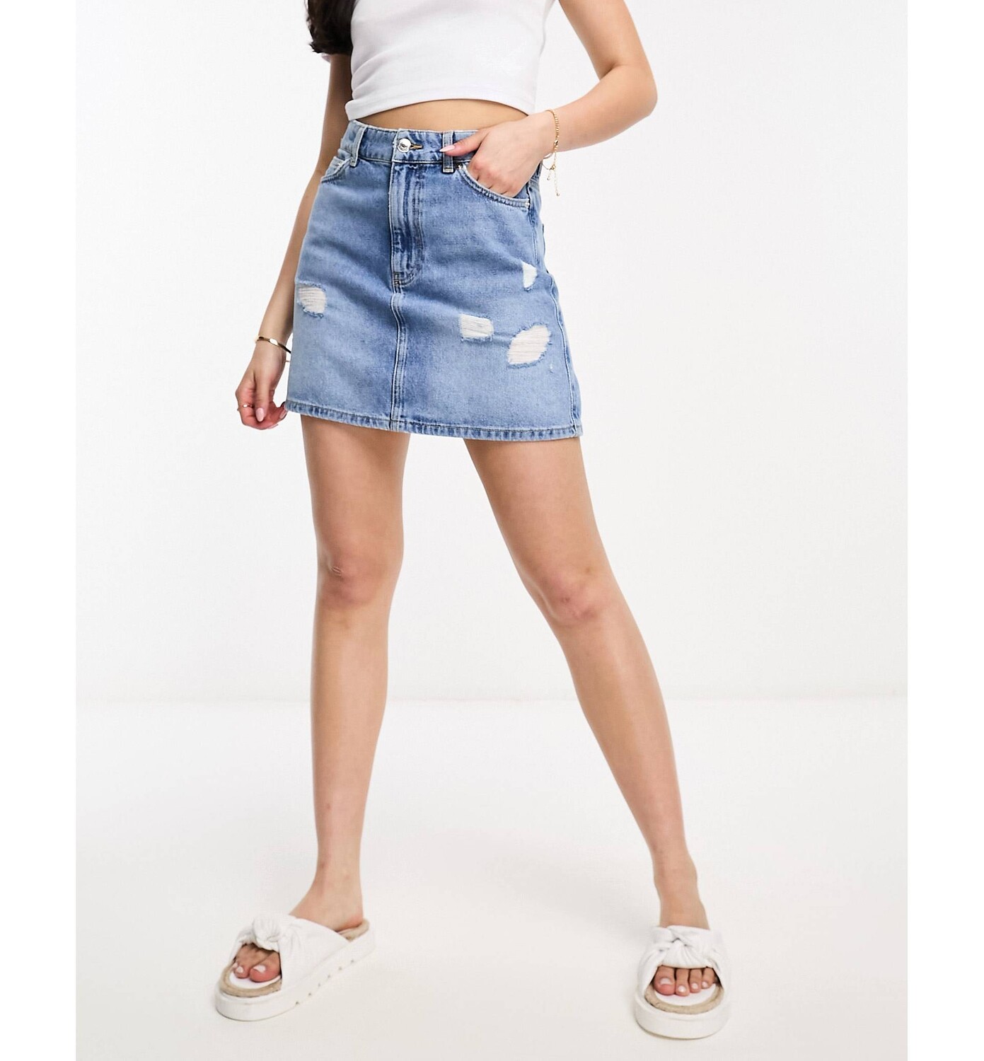 Синяя рваная мини-юбка New Look купить выгодно по цене от 4977 ₽ в ...